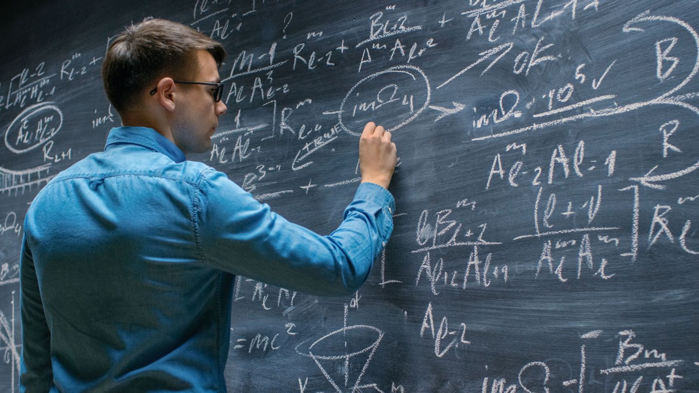Curso de Matemática - EAD ou Híbrido | Faculdade Anhanguera